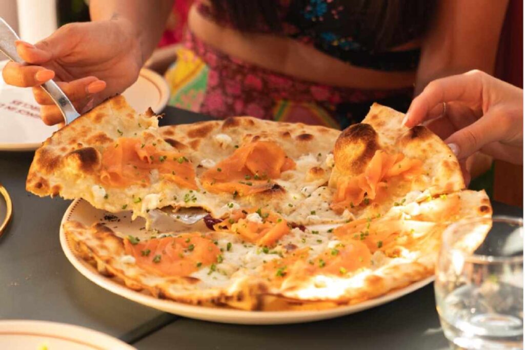 Flavio Briatore apre Crazy Pizza a Napoli ecco quanto costerà una ...