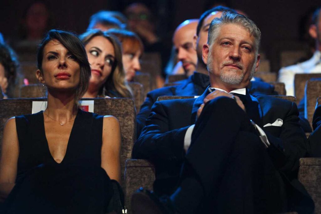 Chi è Alessandro Giuli, il nuovo ministro della Cultura: età, studi ...