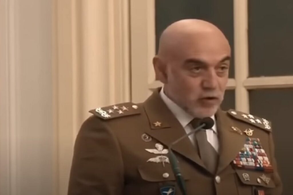 La frase del generale dell'Esercito italiano: Pronti a fare la guerra