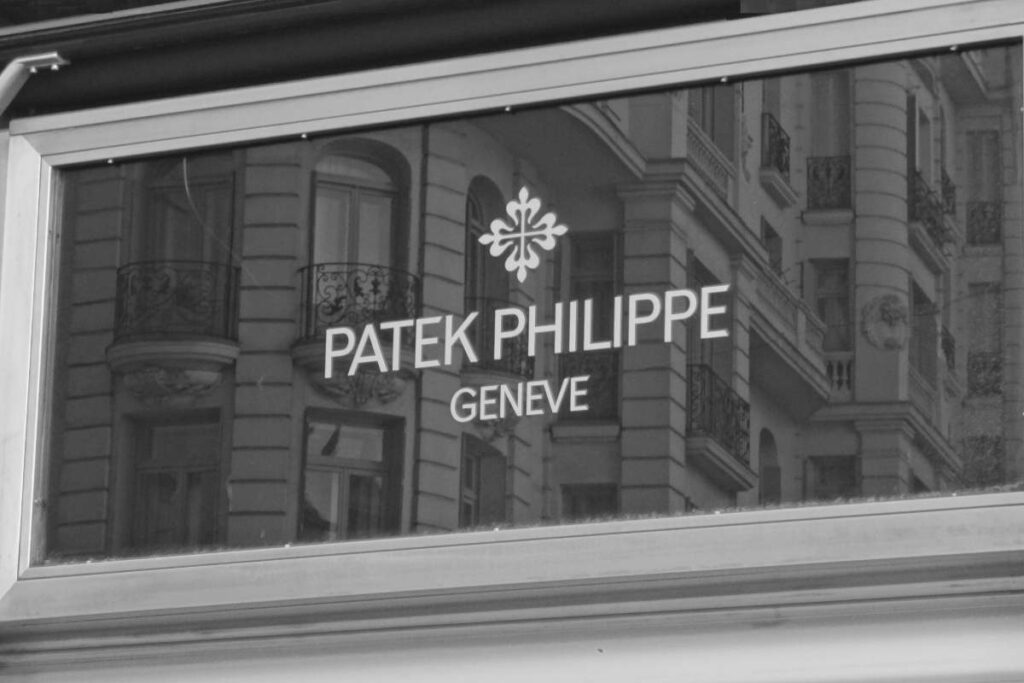 Il giallo dei pacchi bomba inviati a dipendenti della Patek Philippe
