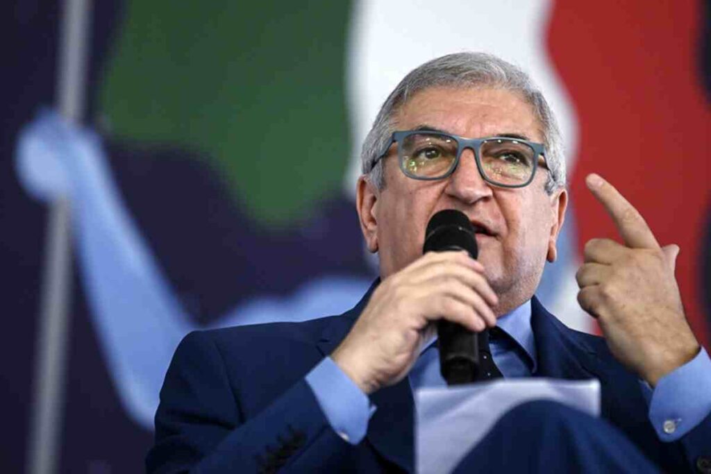 Il ministro Foti: "Aumento di stipendio ai ministri non parlamentari? Credo sia una cosa di buon ...