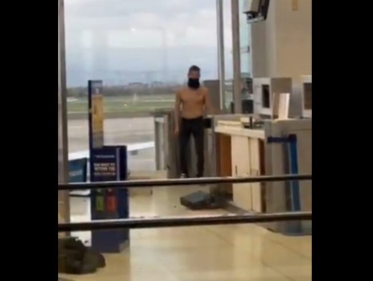 Il genio del giorno, il ragazzo ubriaco che dopo aver perso il volo ...