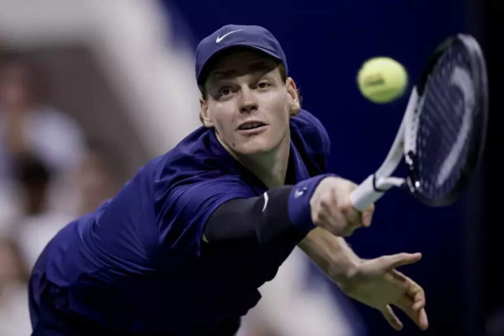 Sinner ancora in finale agli Us Open di New York, domenica affronterà Alcaraz: Jannik ha battuto ...