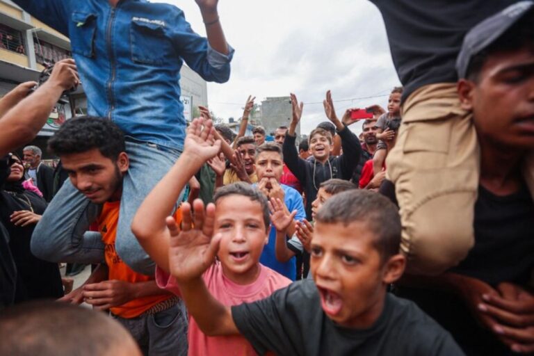 Le notizie del giorno, completato il ritiro israeliano a Gaza. Trump in ...