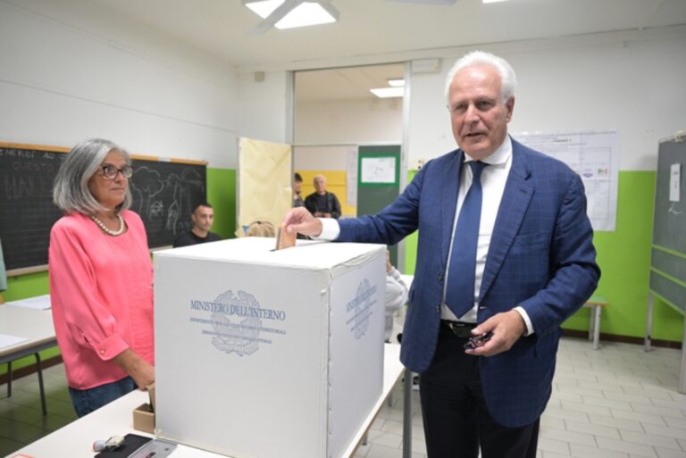 Elezioni Toscana, Giani presidente stacca di 14 punti il centrodestra ...