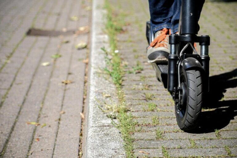 Droga consegnata con e-bike e monopattini. Scoperto il delivery dei ...