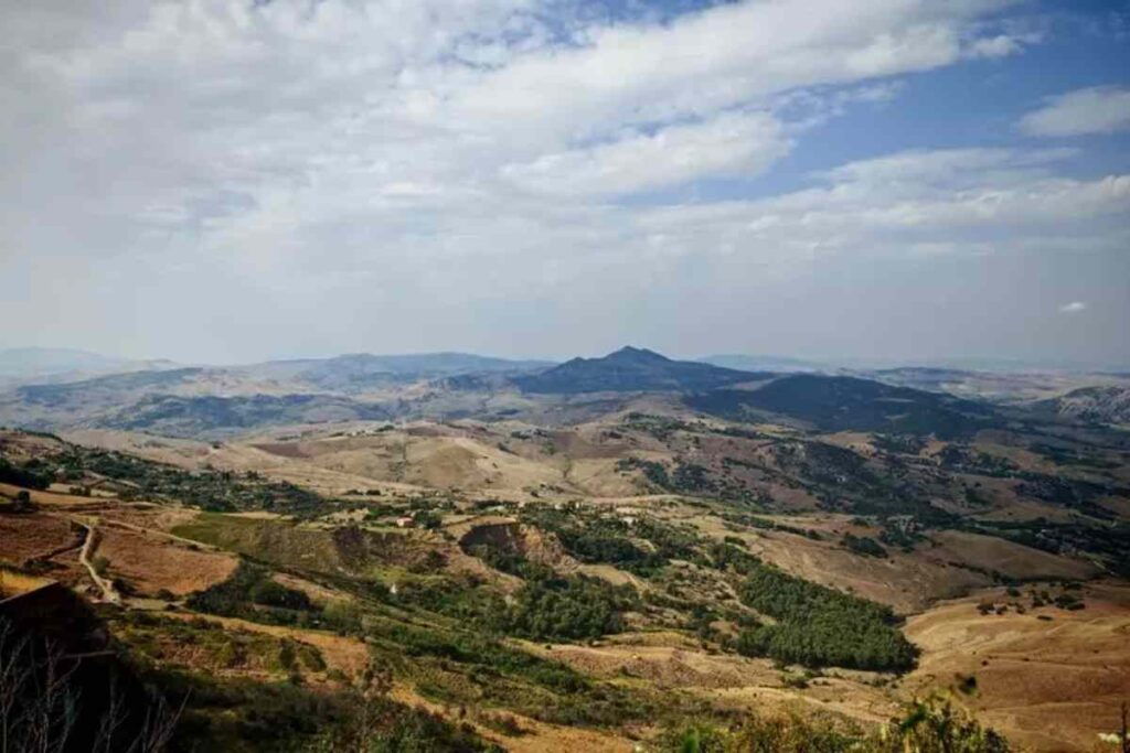 Per il Telegraph, la Sicilia "è l'isola più bella del Mediterraneo"